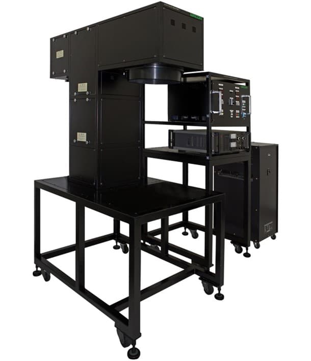 AM0/AM1.5双灯源连续型太阳光模拟器